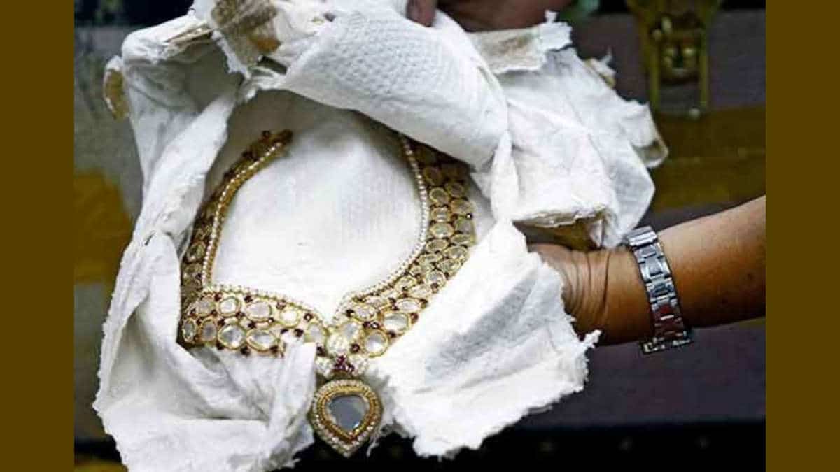 Guinness not disputing historical fact on 'greatest robbery of a gov't'